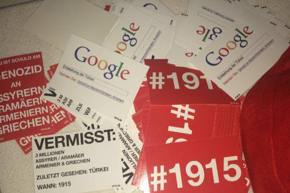 Wir werden nicht vergessen – Seyfo Stickeraktion! – 1915.de